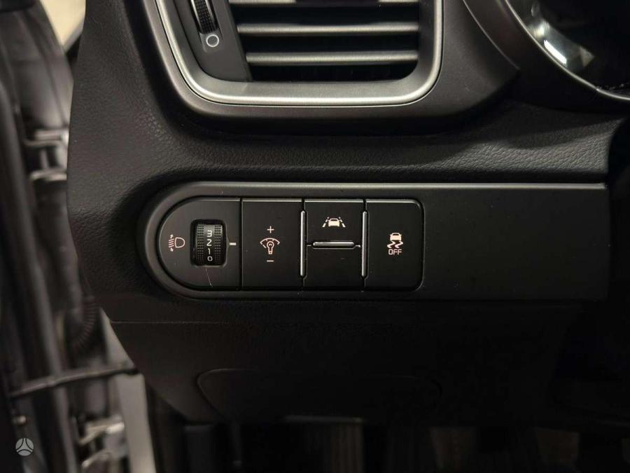 Pelēks Kia Ceed 2019 Viļņa, ar dzinēja tilpumu 1.60 L un nobraukumu 73 tūkst. km par 9990 €, foto 13 vietnē AUTOMOTO.COM.LV