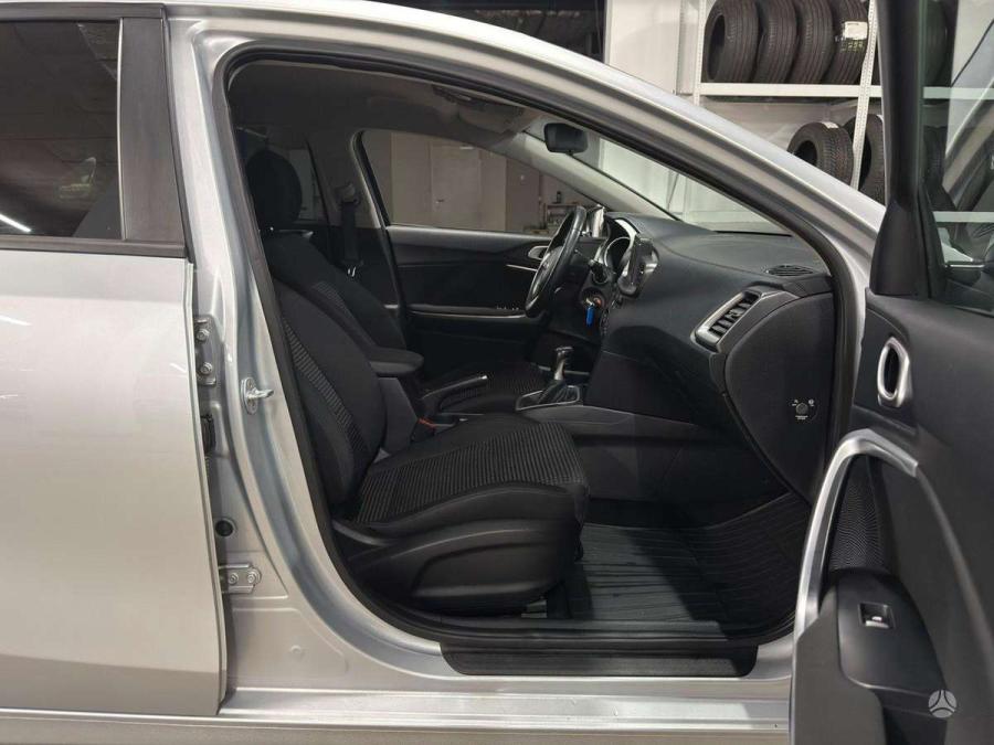 Pelēks Kia Ceed 2019 Viļņa, ar dzinēja tilpumu 1.60 L un nobraukumu 73 tūkst. km par 9990 €, foto 16 vietnē AUTOMOTO.COM.LV