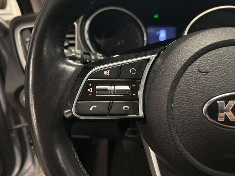 Pelēks Kia Ceed 2019 Viļņa, ar dzinēja tilpumu 1.60 L un nobraukumu 73 tūkst. km par 9990 €, foto 19 vietnē AUTOMOTO.COM.LV