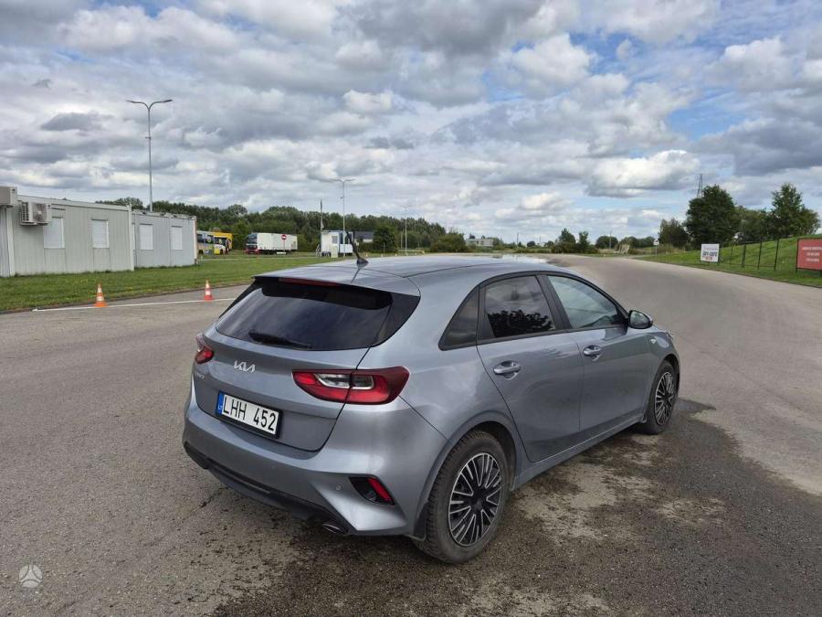 Pelēks Kia Ceed 2019 Kauņa, ar dzinēja tilpumu 1.60 L un nobraukumu 178 tūkst. km par 6800 €, foto 6 vietnē AUTOMOTO.COM.LV