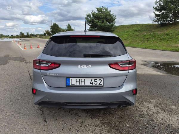 Grey Kia Ceed 2019 in Kaunas, with an engine capacity of 1.60 L and mileage of 178 thousand km for 6800 €, photo 7 on AUTOMOTO.COM.LV