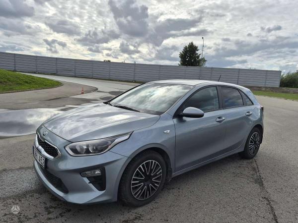 Grey Kia Ceed 2019 in Kaunas, with an engine capacity of 1.60 L and mileage of 178 thousand km for 6800 €, photo 10 on AUTOMOTO.COM.LV