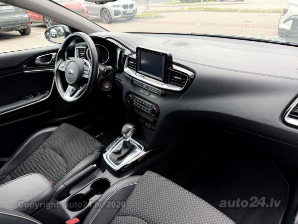 Grey Kia Ceed 2019 in Tallinn, with an engine capacity of 1.40 L and mileage of 174 thousand km for 11900 €, photo 4 on AUTOMOTO.COM.LV