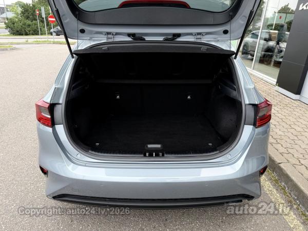 Grey Kia Ceed 2019 in Tallinn, with an engine capacity of 1.40 L and mileage of 174 thousand km for 11900 €, photo 6 on AUTOMOTO.COM.LV