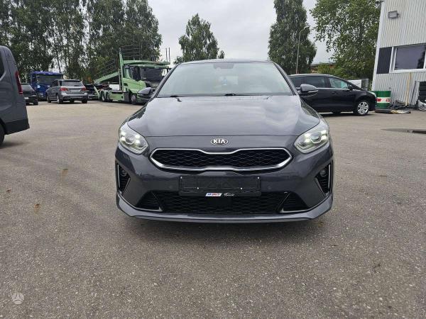 Серый Киа Сид 2019 в Укмерге, объемом двигателя 1.60 л и пробегом 220 тыс. км за 7650 €, фото 3 на AUTOMOTO.COM.LV