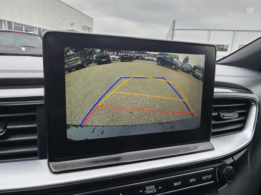 Grey Kia Ceed 2019 in Ukmerge, with an engine capacity of 1.60 L and mileage of 220 thousand km for 7650 €, photo 27 on AUTOMOTO.COM.LV