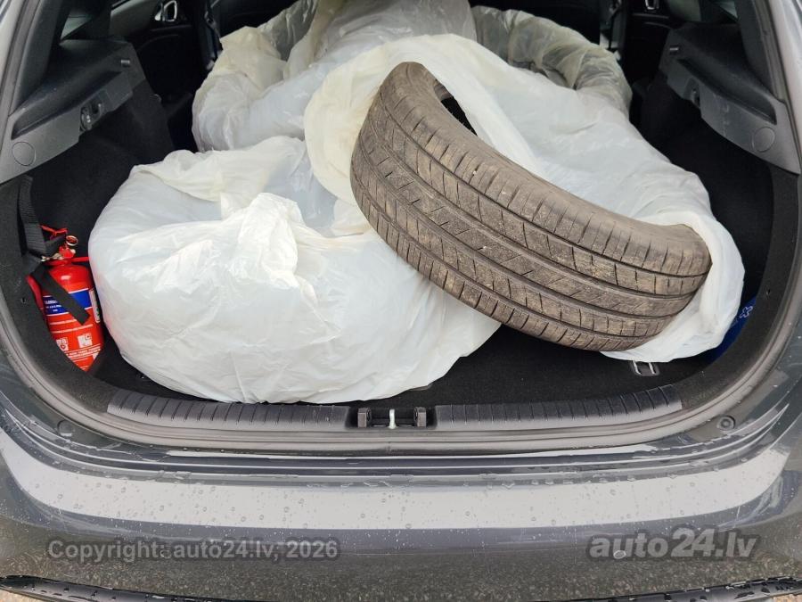 Серый Киа Сид 2019 в Таллин, объемом двигателя 1.35 л и пробегом 137 тыс. км за 11995 €, фото 11 на AUTOMOTO.COM.LV