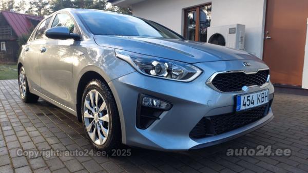 Grey Kia Ceed 2020 in Kuressaare, with an engine capacity of 1.00 L and mileage of 65 thousand km for 9600 €, photo 1 on AUTOMOTO.COM.LV