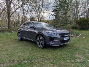Pelēks Kia Ceed 2020 Kuresāre, ar dzinēja tilpumu 1.60 L un nobraukumu 100 tūkst. km par 19500 €, foto  vietnē AUTOMOTO.COM.LV