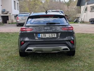 Grey Kia Ceed 2020 in Kuressaare, with an engine capacity of 1.60 L and mileage of 100 thousand km for 19500 €, photo 6 on AUTOMOTO.COM.LV
