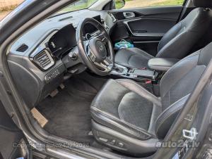 Grey Kia Ceed 2020 in Kuressaare, with an engine capacity of 1.60 L and mileage of 100 thousand km for 19500 €, photo 8 on AUTOMOTO.COM.LV