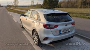 Grey Kia Ceed 2020 in Tallinn, with an engine capacity of 1.40 L and mileage of 32 thousand km for 12900 €, photo 8 on AUTOMOTO.COM.LV