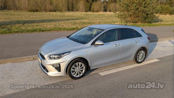 Grey Kia Ceed 2020 in Tallinn, with an engine capacity of 1.40 L and mileage of 32 thousand km for 12900 €, photo 8 on AUTOMOTO.COM.LV
