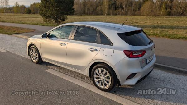 Grey Kia Ceed 2020 in Tallinn, with an engine capacity of 1.40 L and mileage of 32 thousand km for 12900 €, photo 10 on AUTOMOTO.COM.LV