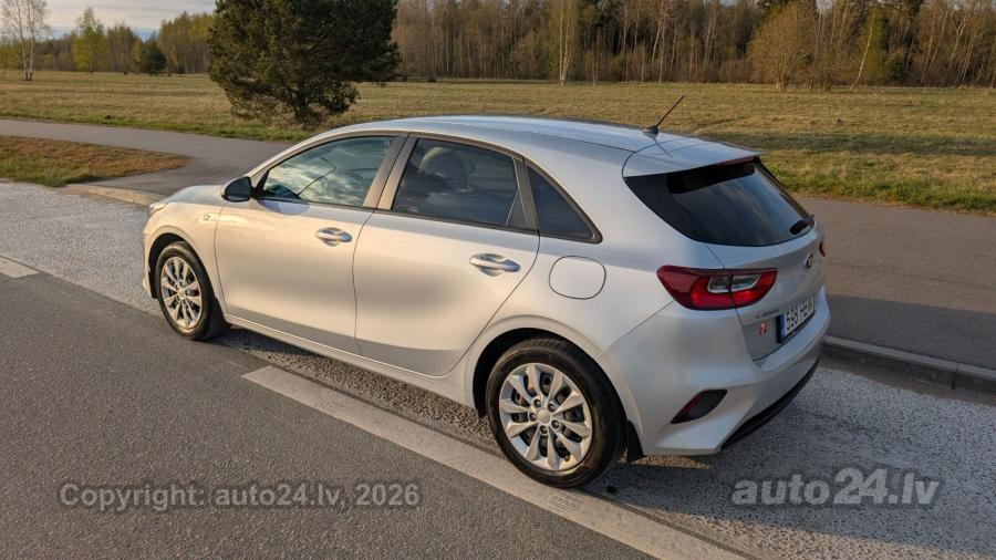 Grey Kia Ceed 2020 in Tallinn, with an engine capacity of 1.40 L and mileage of 32 thousand km for 12900 €, photo 11 on AUTOMOTO.COM.LV