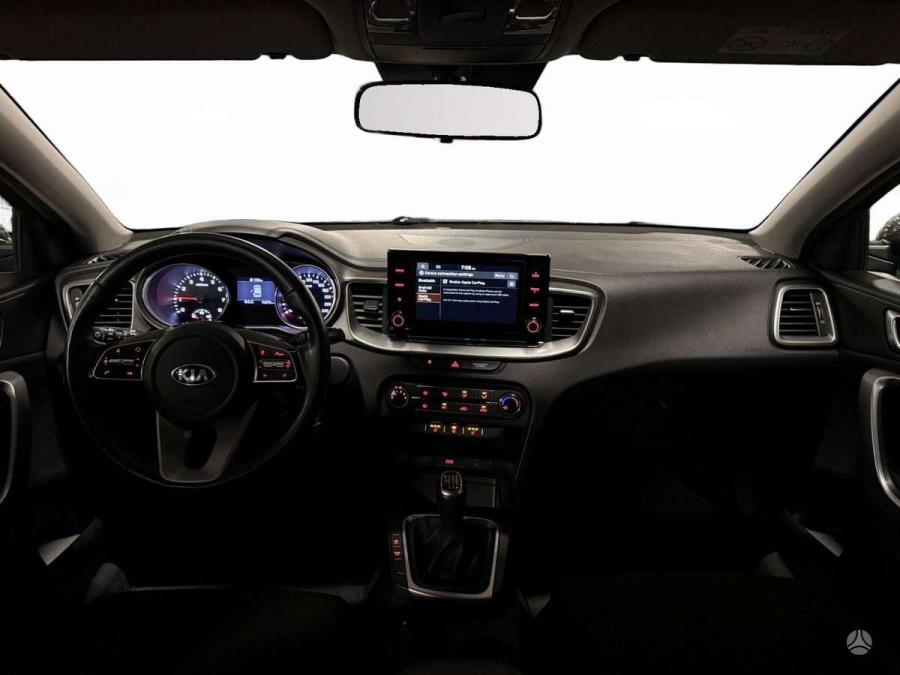 Grey Kia Ceed 2020 in Vilnius, with an engine capacity of 1.00 L and mileage of 76 thousand km for 9900 €, photo 6 on AUTOMOTO.COM.LV