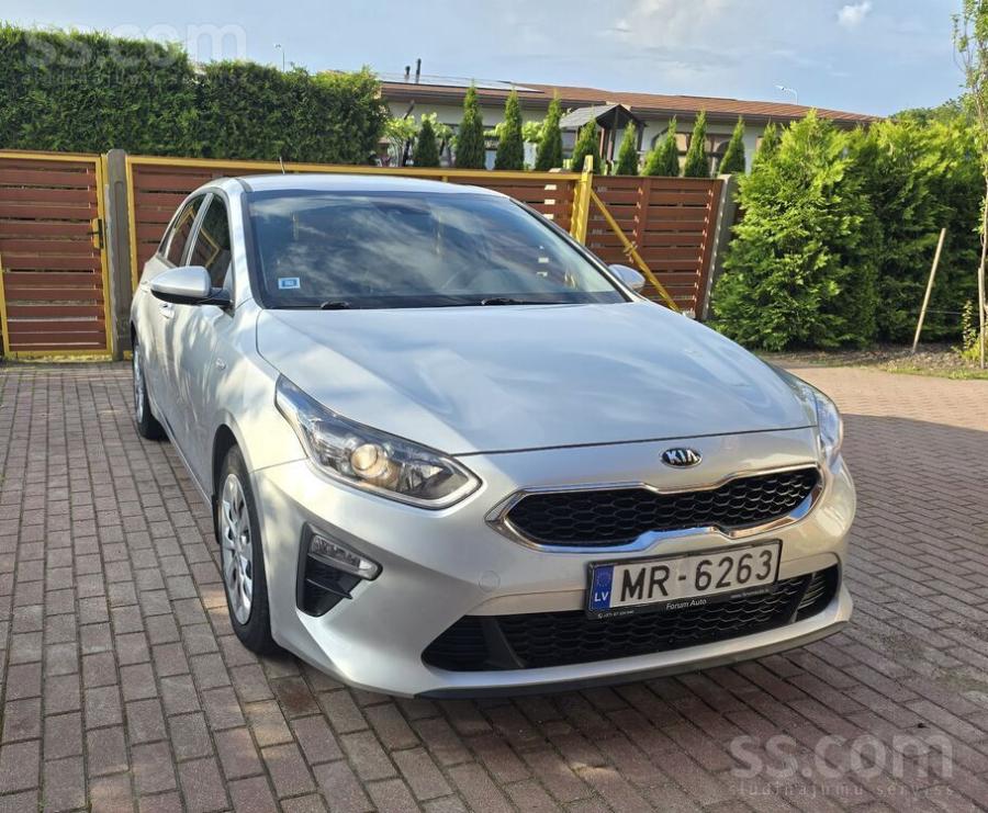 Pelēks Kia Ceed 2020 Rīga, ar dzinēja tilpumu 1.60 L un nobraukumu 75 tūkst. km par 10300 €, foto 3 vietnē AUTOMOTO.COM.LV