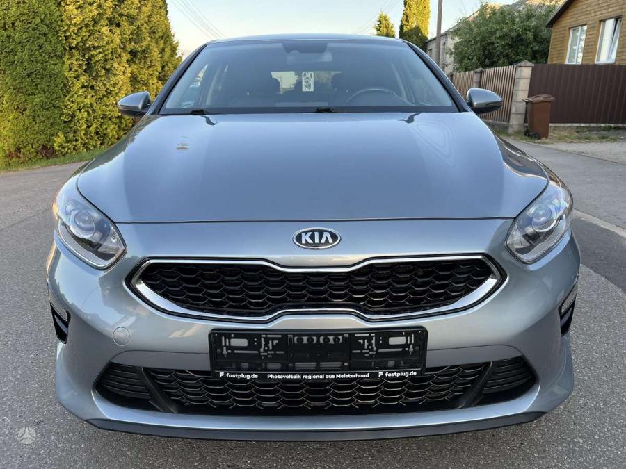 Grey Kia Ceed 2020 in Birstonas, with an engine capacity of 1.35 L and mileage of 220 thousand km for 11350 €, photo 9 on AUTOMOTO.COM.LV