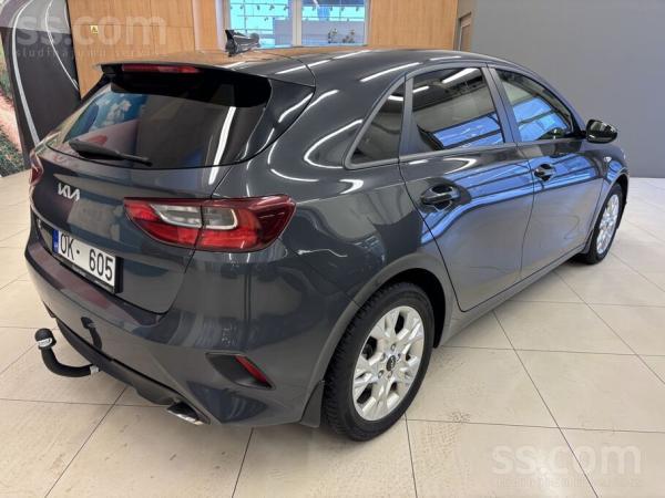 Grey Kia Ceed 2021 in Riga, with an engine capacity of 1.50 L and mileage of 100 thousand km for 14300 €, photo 4 on AUTOMOTO.COM.LV