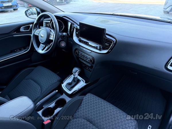 Grey Kia Ceed 2021 in Tallinn, with an engine capacity of 1.50 L and mileage of 93 thousand km for 15900 €, photo 4 on AUTOMOTO.COM.LV