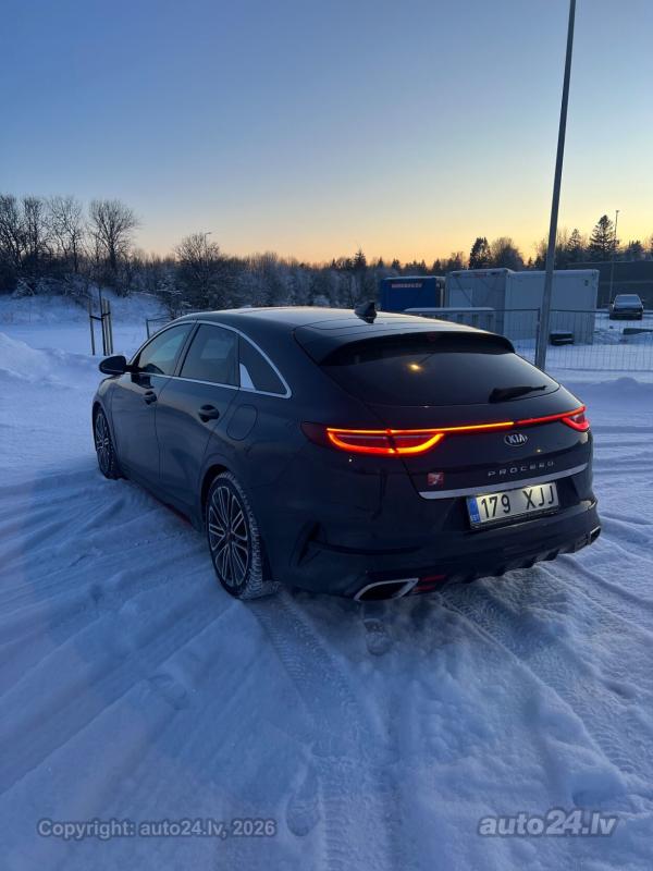 Grey Kia Ceed 2021 in Tallinn, with an engine capacity of 1.60 L and mileage of 100 thousand km for 20999 €, photo 6 on AUTOMOTO.COM.LV