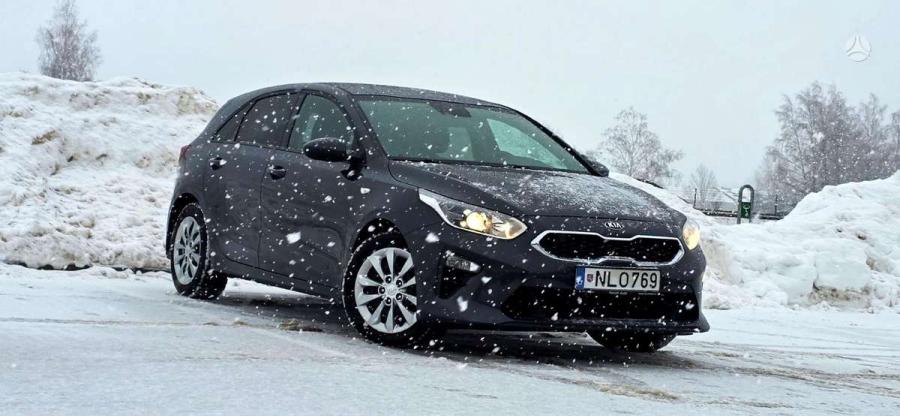 Grey Kia Ceed 2021 in Vilnius, with an engine capacity of 1.00 L and mileage of 118 thousand km for 9700 €, photo 5 on AUTOMOTO.COM.LV