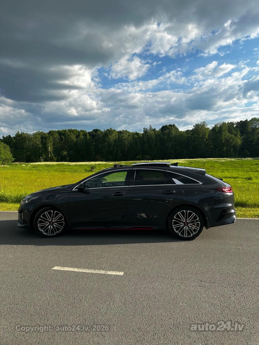 Grey Kia Ceed 2021 in Tallinn, with an engine capacity of 1.60 L and mileage of 130 thousand km for 19000 €, photo 3 on AUTOMOTO.COM.LV