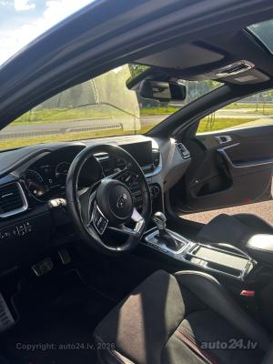 Grey Kia Ceed 2021 in Tallinn, with an engine capacity of 1.60 L and mileage of 130 thousand km for 19000 €, photo 6 on AUTOMOTO.COM.LV