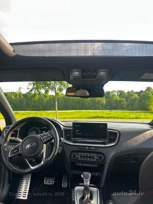 Grey Kia Ceed 2021 in Tallinn, with an engine capacity of 1.60 L and mileage of 130 thousand km for 19000 €, photo 8 on AUTOMOTO.COM.LV