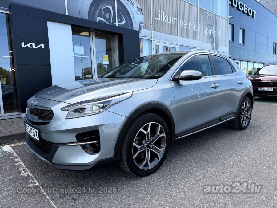 Grey Kia Ceed 2021 in Tallinn, with an engine capacity of 1.50 L and mileage of 84 thousand km for 19900 €, photo 1 on AUTOMOTO.COM.LV