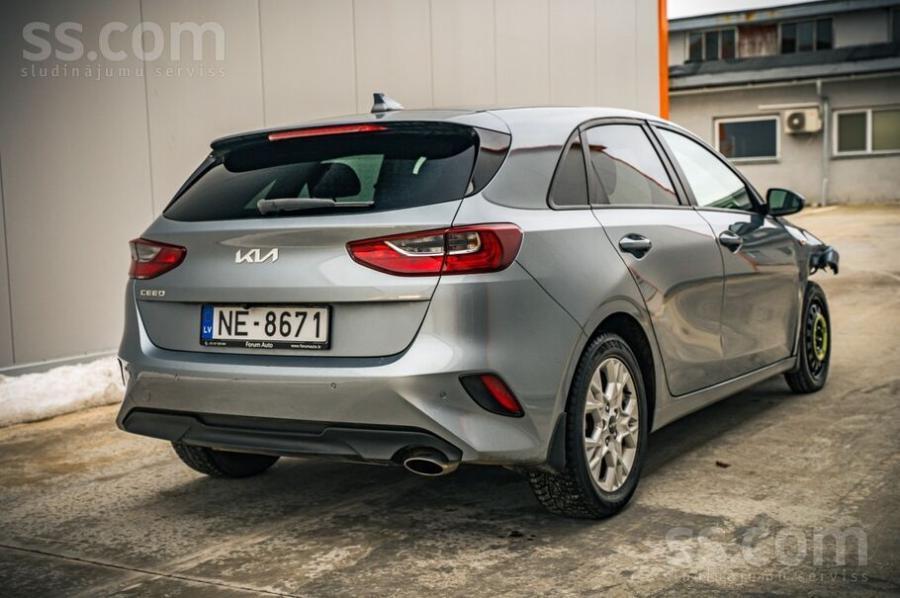 Grey Kia Ceed 2021 in Riga, with an engine capacity of 1.00 L and mileage of 0 thousand km for 4990 €, photo 4 on AUTOMOTO.COM.LV