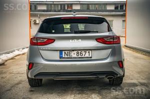 Grey Kia Ceed 2021 in Riga, with an engine capacity of 1.00 L and mileage of 0 thousand km for 4990 €, photo 5 on AUTOMOTO.COM.LV