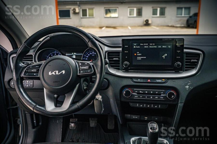 Grey Kia Ceed 2021 in Riga, with an engine capacity of 1.00 L and mileage of 0 thousand km for 4990 €, photo 6 on AUTOMOTO.COM.LV
