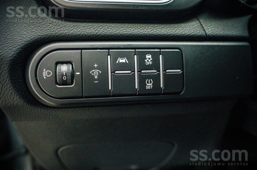 Grey Kia Ceed 2021 in Riga, with an engine capacity of 1.00 L and mileage of 0 thousand km for 4990 €, photo 14 on AUTOMOTO.COM.LV