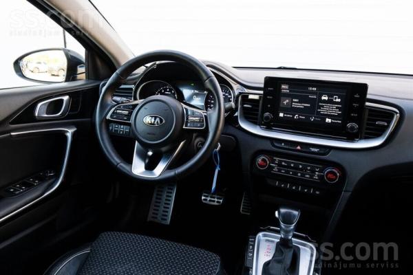 Grey Kia Ceed 2021 in Riga, with an engine capacity of 1.50 L and mileage of 150 thousand km for 15950 €, photo 10 on AUTOMOTO.COM.LV