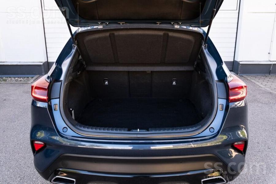 Pelēks Kia Ceed 2021 Rīga, ar dzinēja tilpumu 1.50 L un nobraukumu 150 tūkst. km par 15950 €, foto 18 vietnē AUTOMOTO.COM.LV