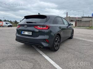 Pelēks Kia Ceed 2021 Daugavpils, ar dzinēja tilpumu 1.60 L un nobraukumu 110 tūkst. km par 11200 €, foto 3 vietnē AUTOMOTO.COM.LV