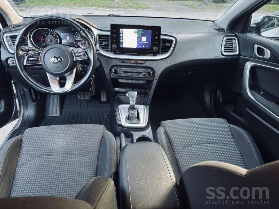 Grey Kia Ceed 2021 in Riga, with an engine capacity of 1.60 L and mileage of 151 thousand km for 11200 €, photo 8 on AUTOMOTO.COM.LV