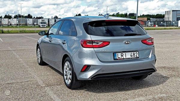 Grey Kia Ceed 2021 in Vilnius, with an engine capacity of 1.35 L and mileage of 165 thousand km for 11990 €, photo 5 on AUTOMOTO.COM.LV