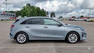Grey Kia Ceed 2021 in Vilnius, with an engine capacity of 1.35 L and mileage of 165 thousand km for 11990 €, photo 11 on AUTOMOTO.COM.LV