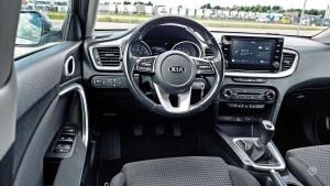 Grey Kia Ceed 2021 in Vilnius, with an engine capacity of 1.35 L and mileage of 165 thousand km for 11990 €, photo 15 on AUTOMOTO.COM.LV
