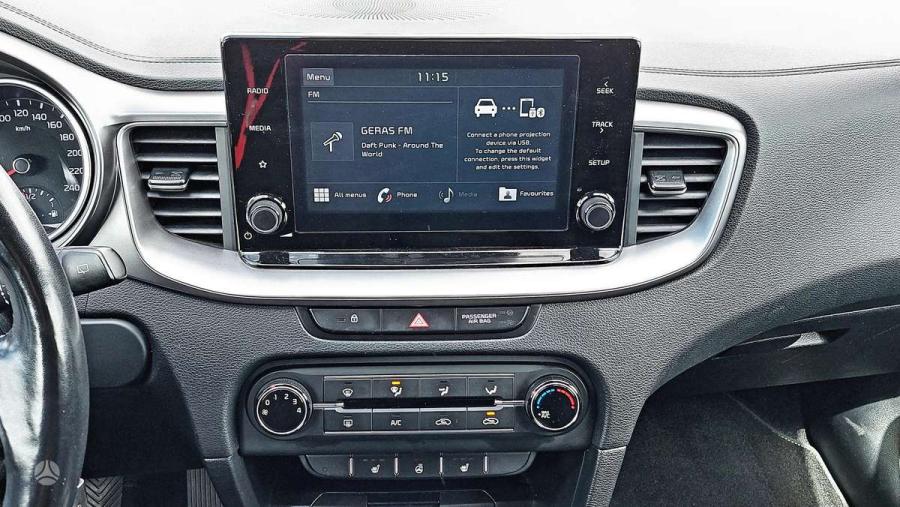 Grey Kia Ceed 2021 in Vilnius, with an engine capacity of 1.35 L and mileage of 165 thousand km for 11990 €, photo 27 on AUTOMOTO.COM.LV