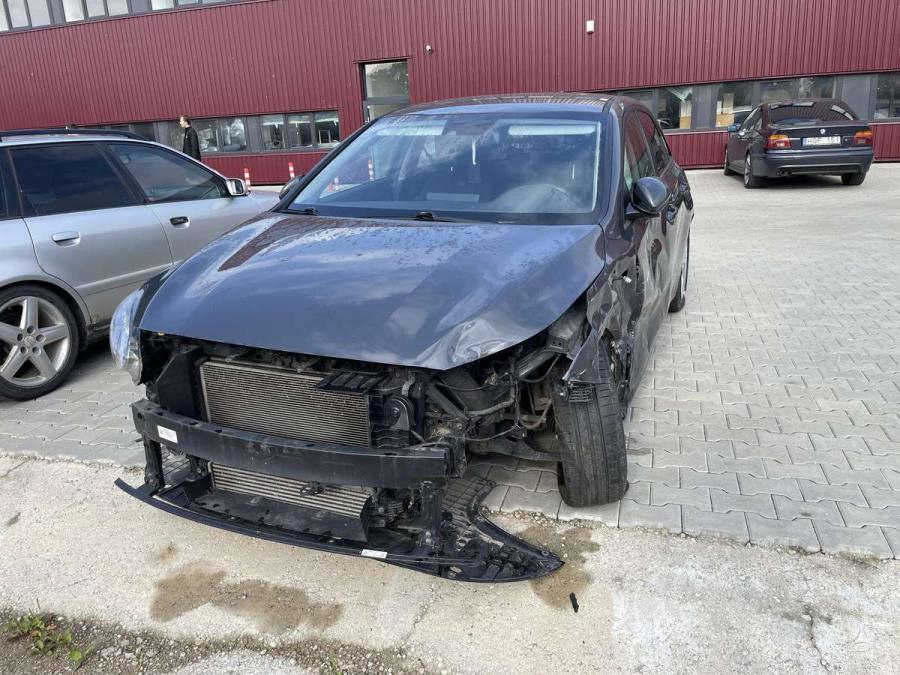 Pelēks Kia Ceed 2021 Kauņa, ar dzinēja tilpumu 1.00 L un nobraukumu 67 tūkst. km par 4235 €, foto 6 vietnē AUTOMOTO.COM.LV