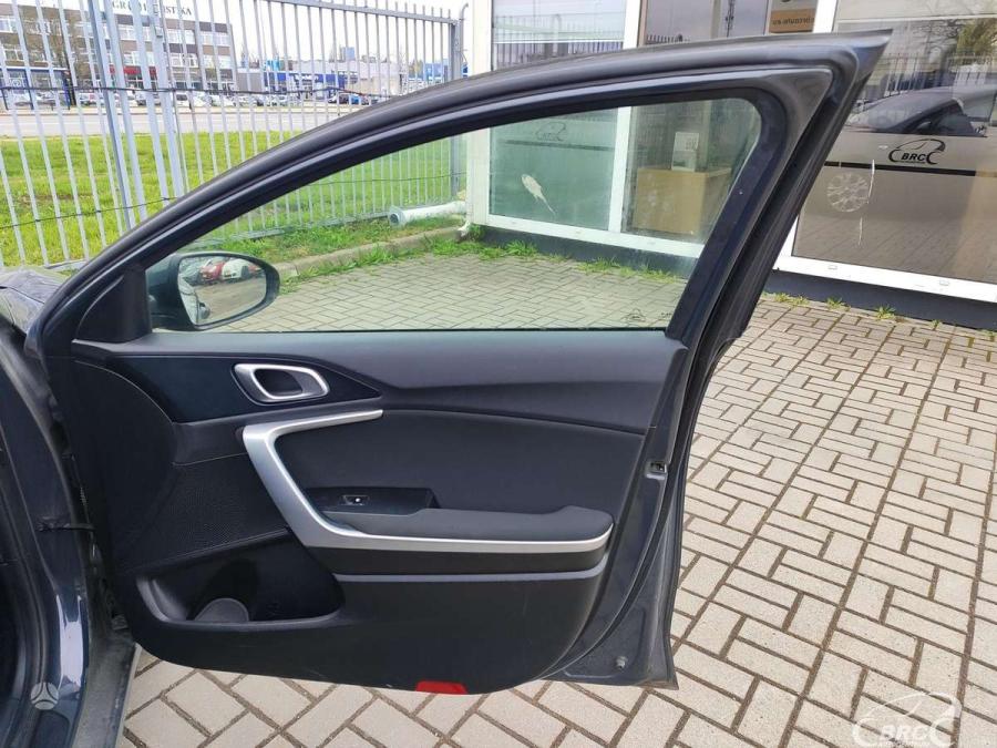 Pelēks Kia Ceed 2021 Klaipėda, ar dzinēja tilpumu 1.00 L un nobraukumu 272 tūkst. km par 7600 €, foto 9 vietnē AUTOMOTO.COM.LV
