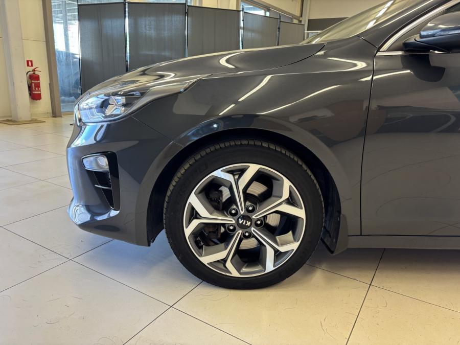 Pelēks Kia Ceed 2021 Rīga, ar dzinēja tilpumu 1.50 L un nobraukumu 81 tūkst. km par 1350000 €, foto 5 vietnē AUTOMOTO.COM.LV