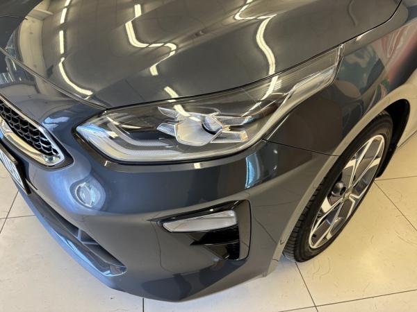 Pelēks Kia Ceed 2021 Rīga, ar dzinēja tilpumu 1.50 L un nobraukumu 81 tūkst. km par 1350000 €, foto 5 vietnē AUTOMOTO.COM.LV