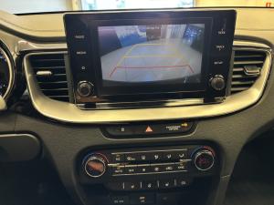 Pelēks Kia Ceed 2021 Rīga, ar dzinēja tilpumu 1.50 L un nobraukumu 81 tūkst. km par 1350000 €, foto 18 vietnē AUTOMOTO.COM.LV