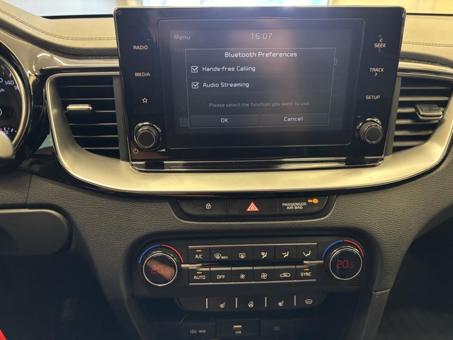 Pelēks Kia Ceed 2021 Rīga, ar dzinēja tilpumu 1.50 L un nobraukumu 81 tūkst. km par 1350000 €, foto 19 vietnē AUTOMOTO.COM.LV
