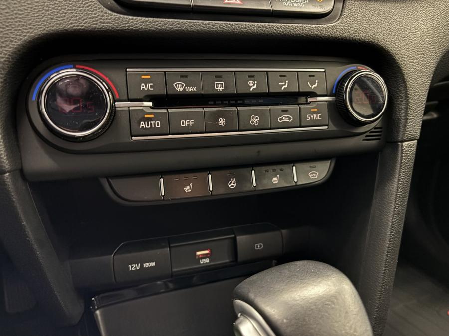 Pelēks Kia Ceed 2021 Rīga, ar dzinēja tilpumu 1.50 L un nobraukumu 81 tūkst. km par 1350000 €, foto 20 vietnē AUTOMOTO.COM.LV