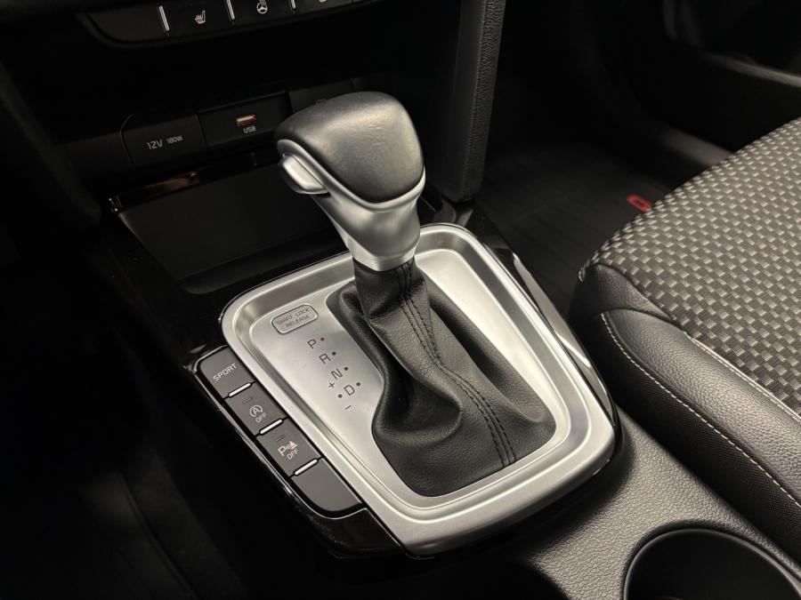 Pelēks Kia Ceed 2021 Rīga, ar dzinēja tilpumu 1.50 L un nobraukumu 81 tūkst. km par 1350000 €, foto 23 vietnē AUTOMOTO.COM.LV